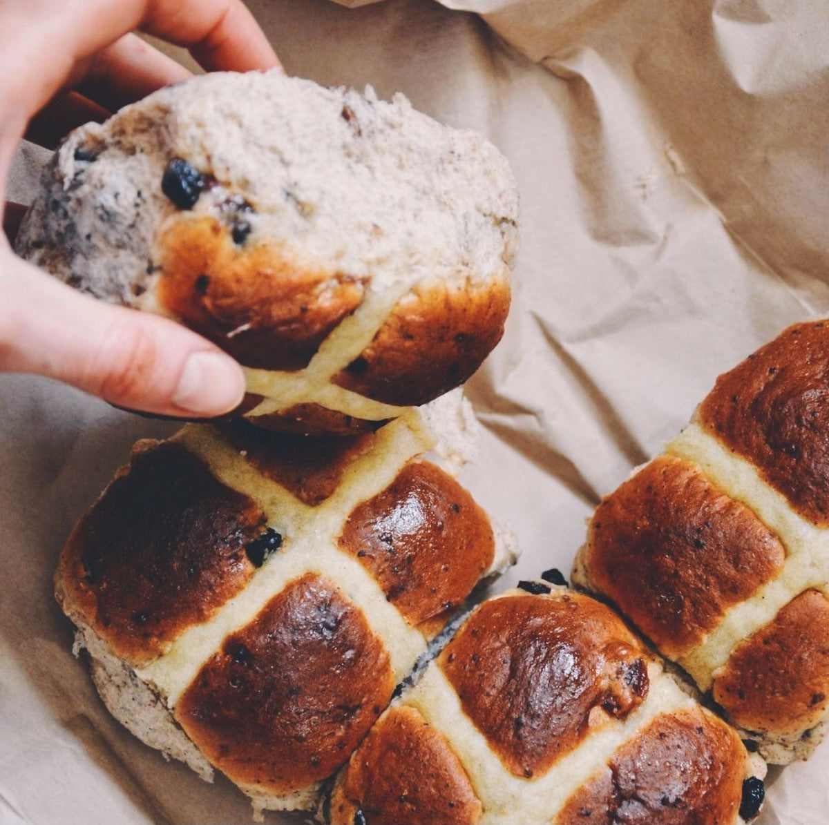 Hot Cross Buns and Hot Cross Bun 60% Chocolate - Pump Street Chocolate